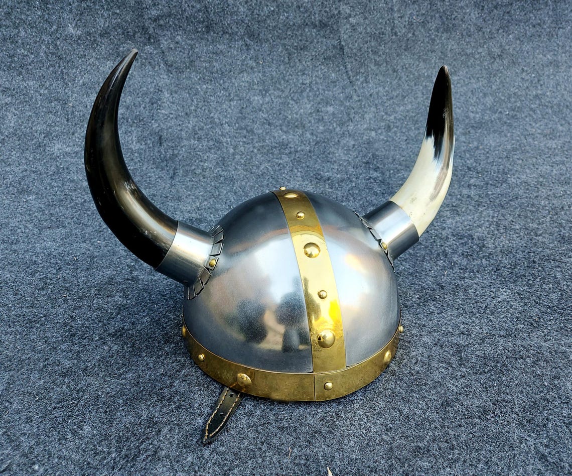 Medieval Horned Helmet | Viking Helmet With Horns | Halloween Costume ...