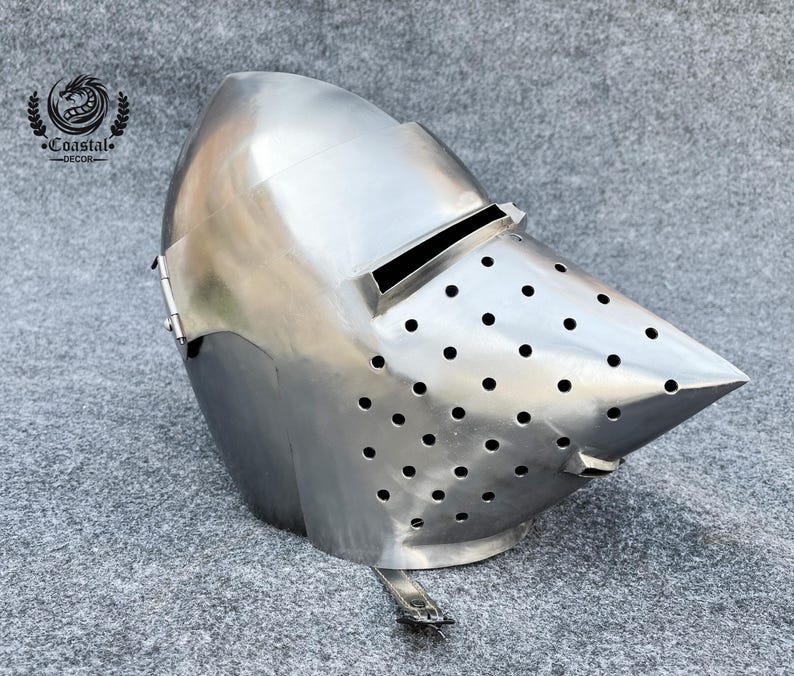 Medieval Hound Skull Helmet With Unique Style | Medieval Warrior ...