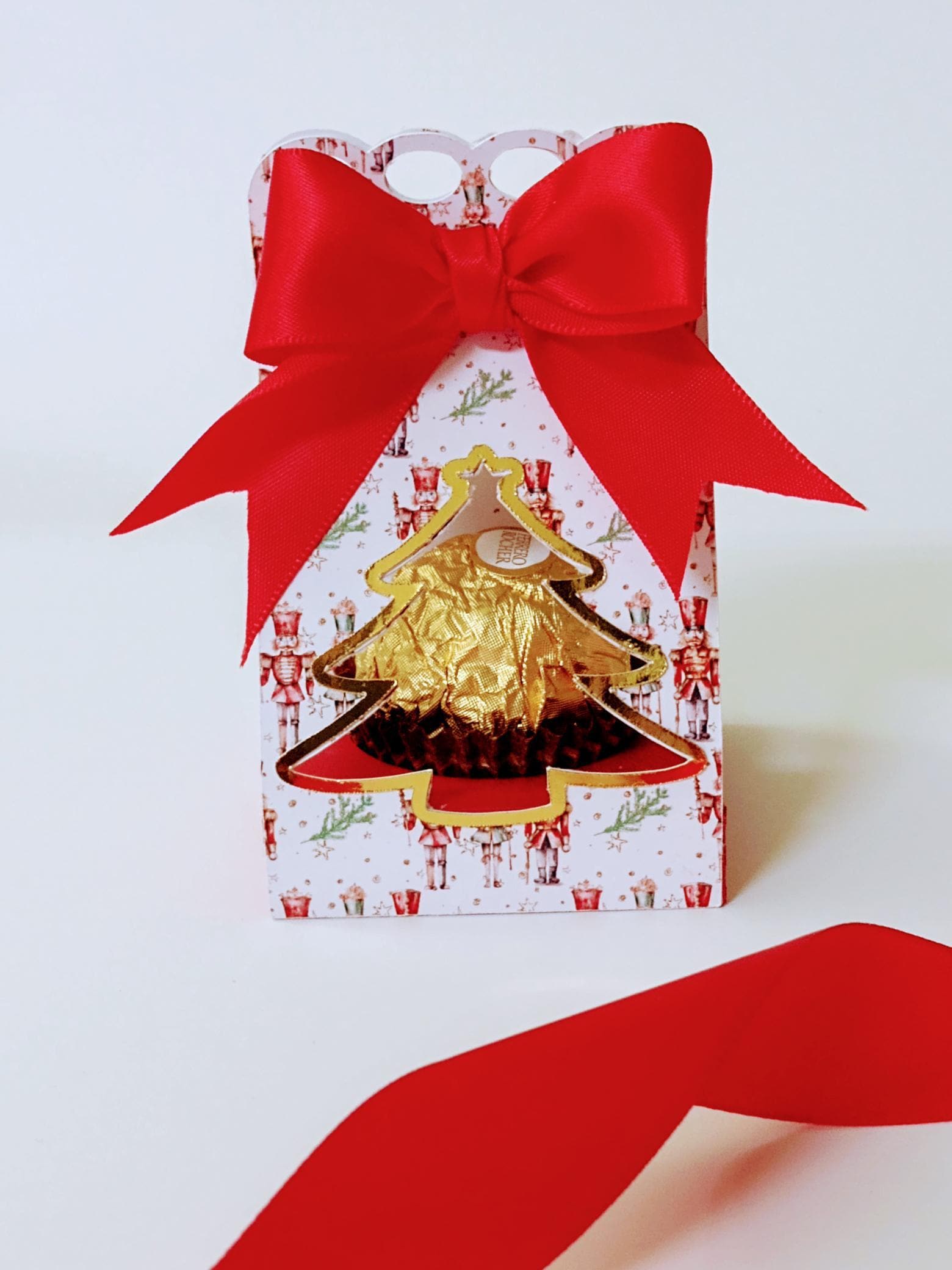 FR Christmas Tree Box Template, Ferrero Chocolate Christmas Tree Holder ...