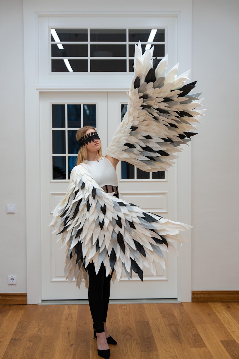 Snow Owl Wings Costume With Tail: Moveable Cosplay Bird Wings - Etsy