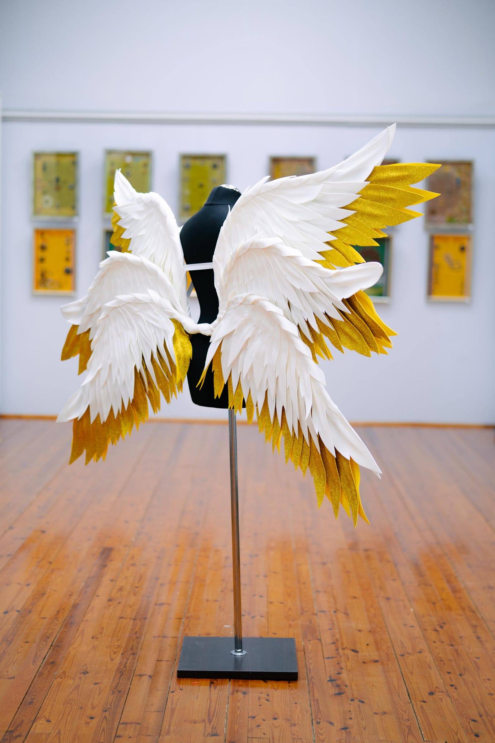 Gold Seraph Angel Wings With 6 Wings, Wings of Fire, Cospay Costume ...