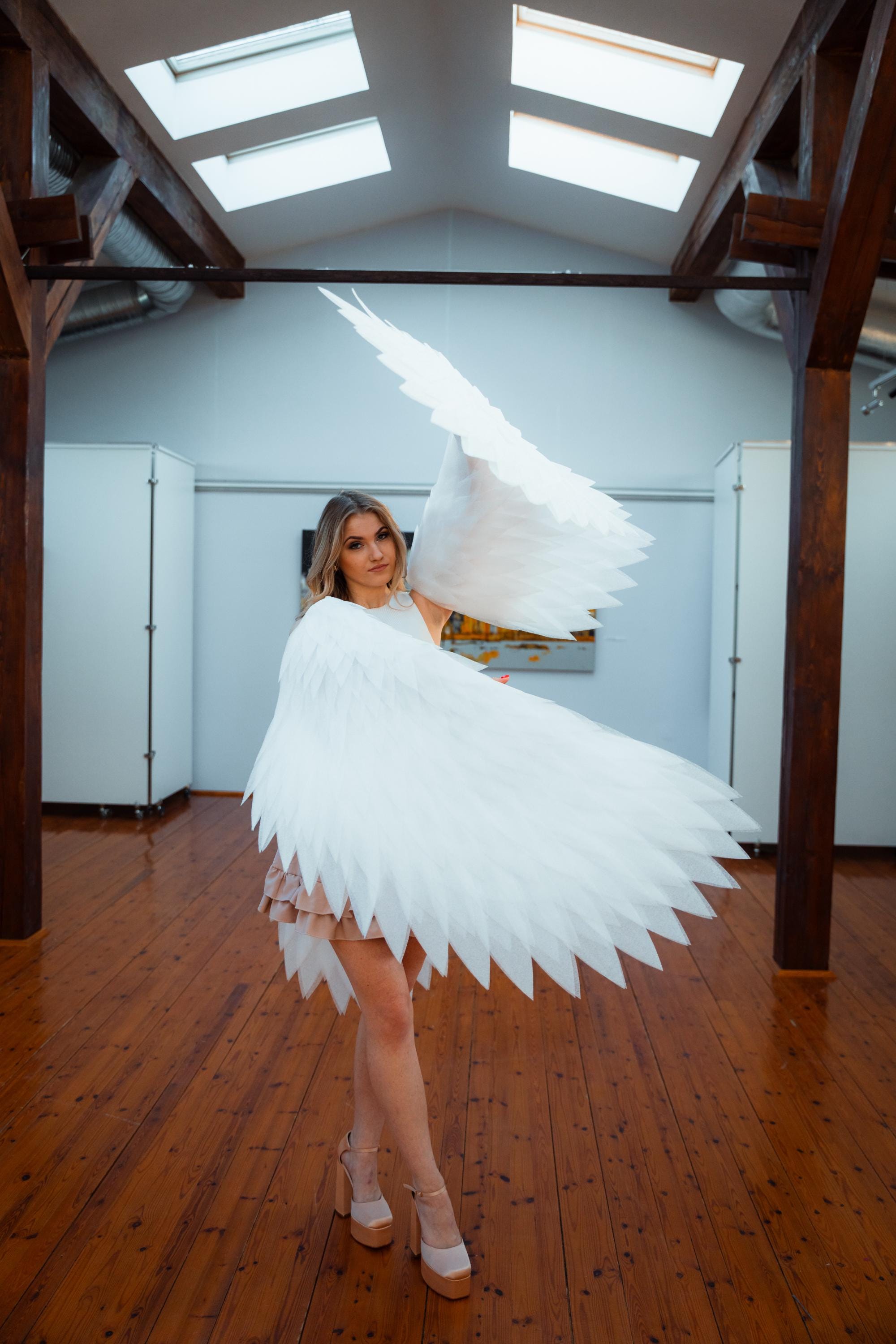 White Bird Wings Costume With Tail: Flexible Cosplay Angel Wings - Etsy