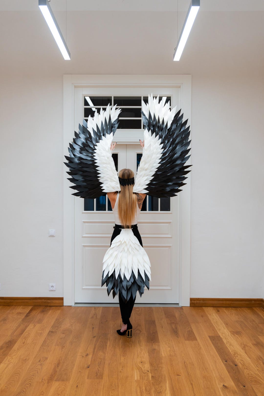 Moveable Black & White Bird Wings With Tail: Cosplay Costume - Etsy