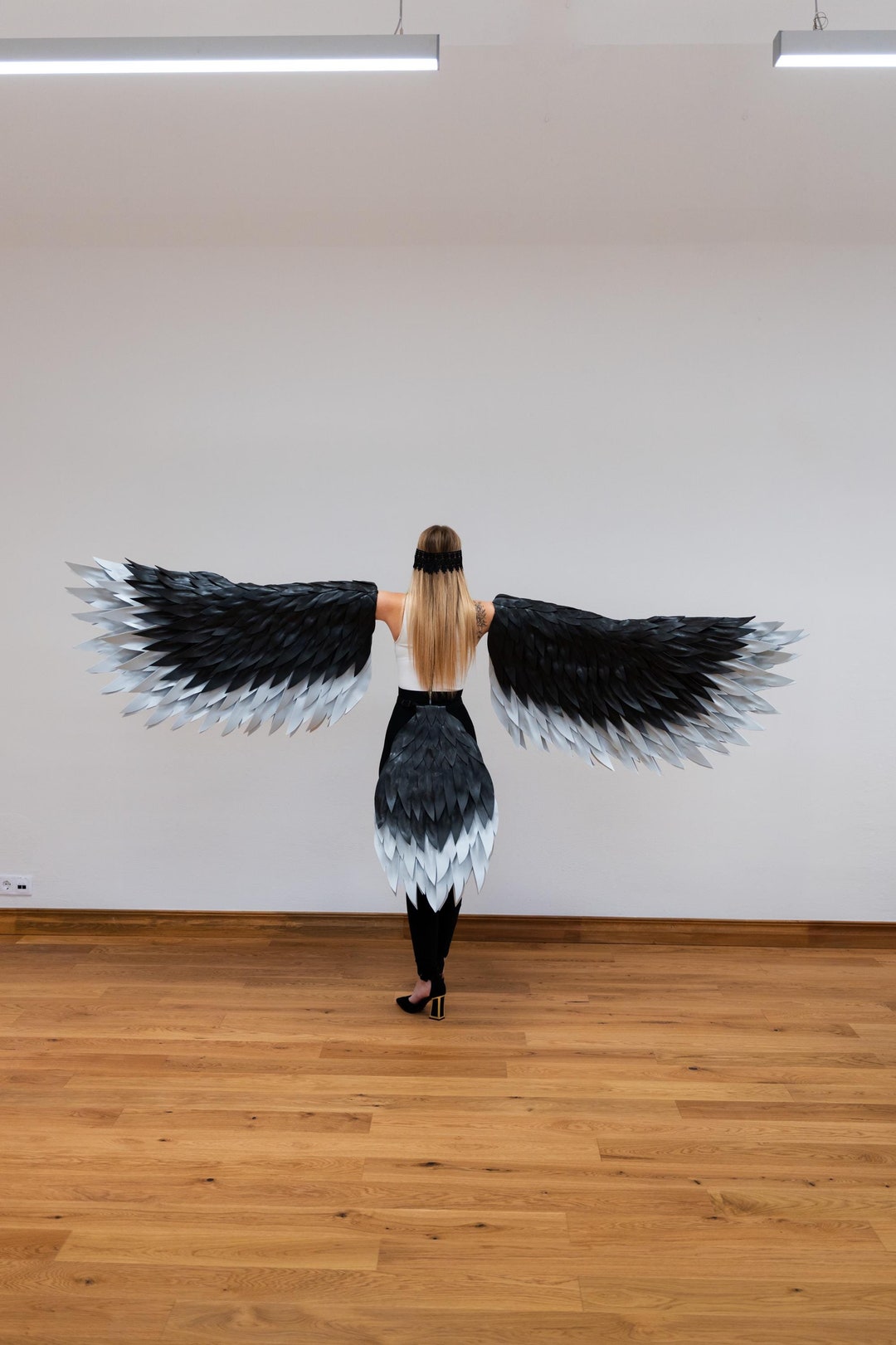 Gray Harpy Wings Costume With Tail: Flexible Cosplay Bird Wings - Etsy