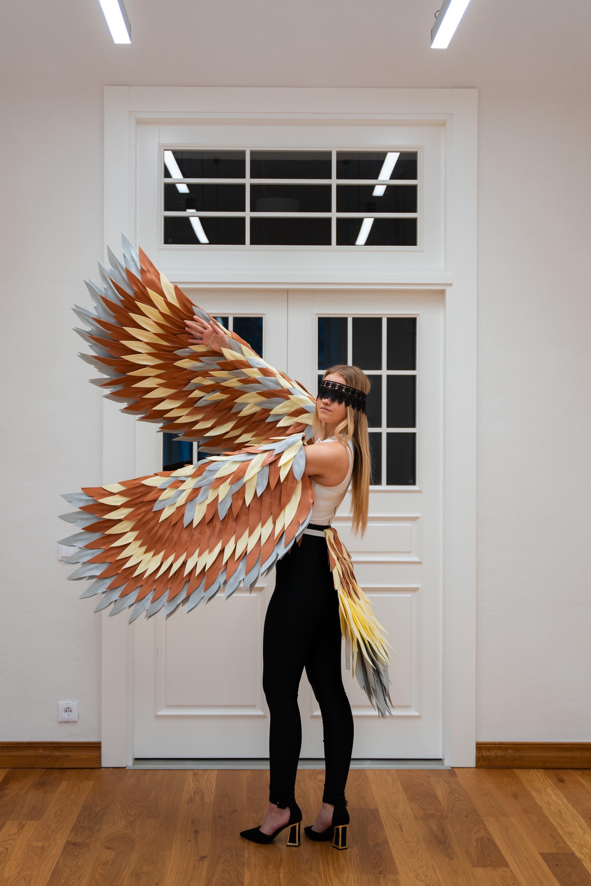 Barn Owl Wings Costume With Tail: Flexible Cosplay Bird Wings - Etsy