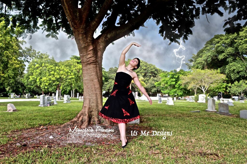 Blood Splatter Red Bat Party Dress Size 7 Strapless Goth Prom Goth ...