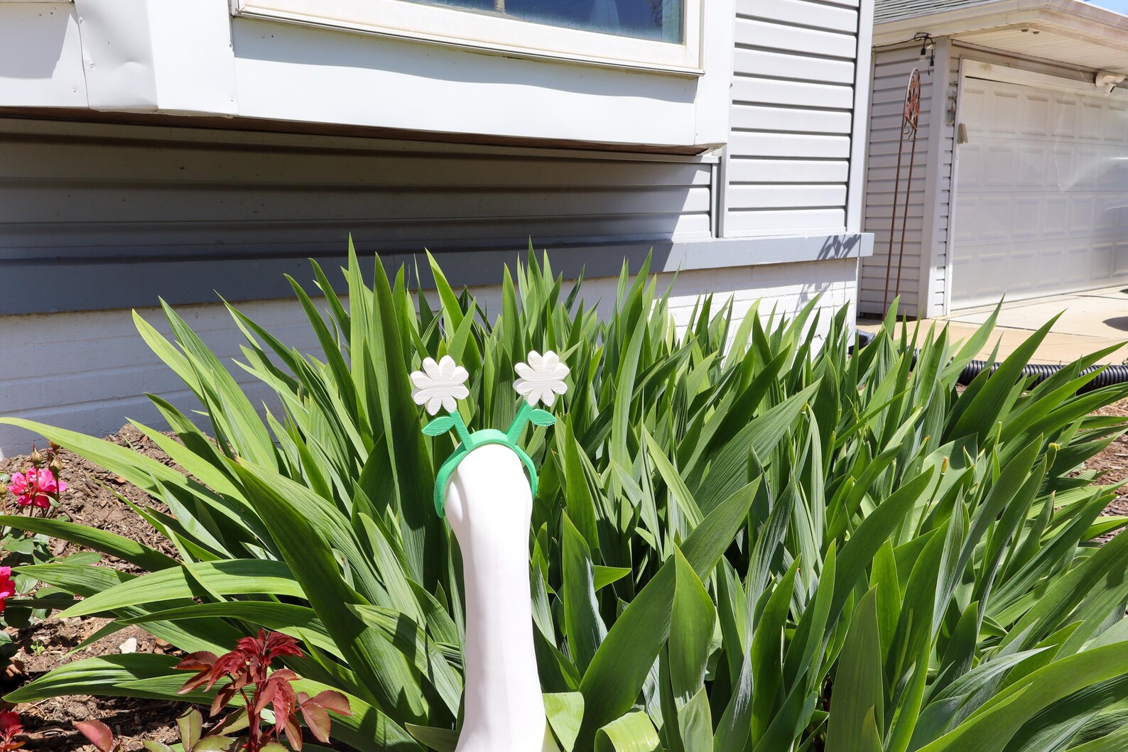 Daisy Headband for Goose: 3D Printed, Porch & Desk Decor, Eco-friendly ...