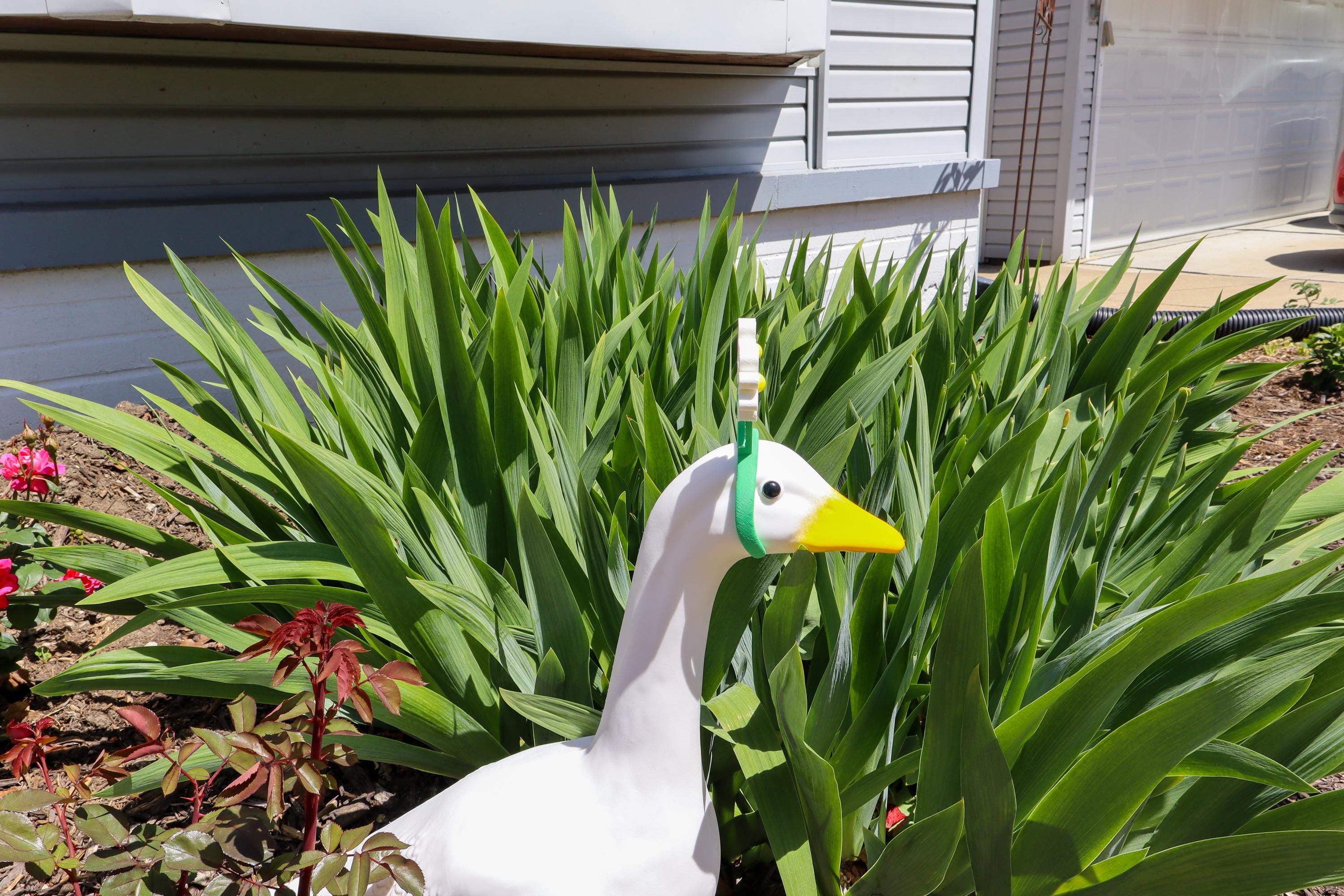 Daisy Headband for Goose: 3D Printed, Porch & Desk Decor, Eco-friendly ...