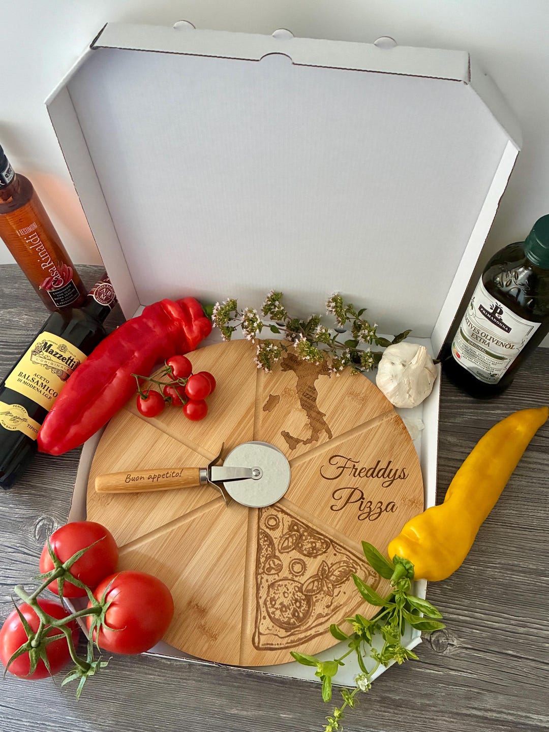 Various Pizza Sets – Wooden Pizza Plate With Engraving + Pizza Cutter ...