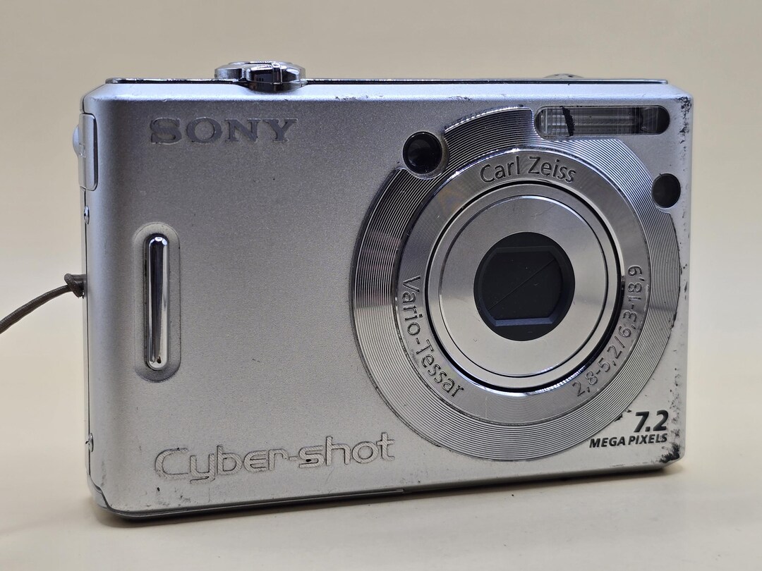Sony Cyber-shot DSC-W35 7.2MP Digital Compact Camera Silver 3x Zoom ...