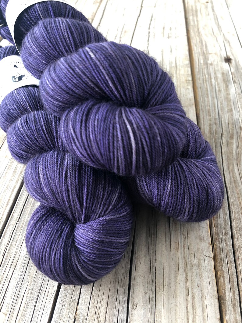 Hand Dyed YAK Sock Yarn purple Amethysts in the Abyss | Etsy