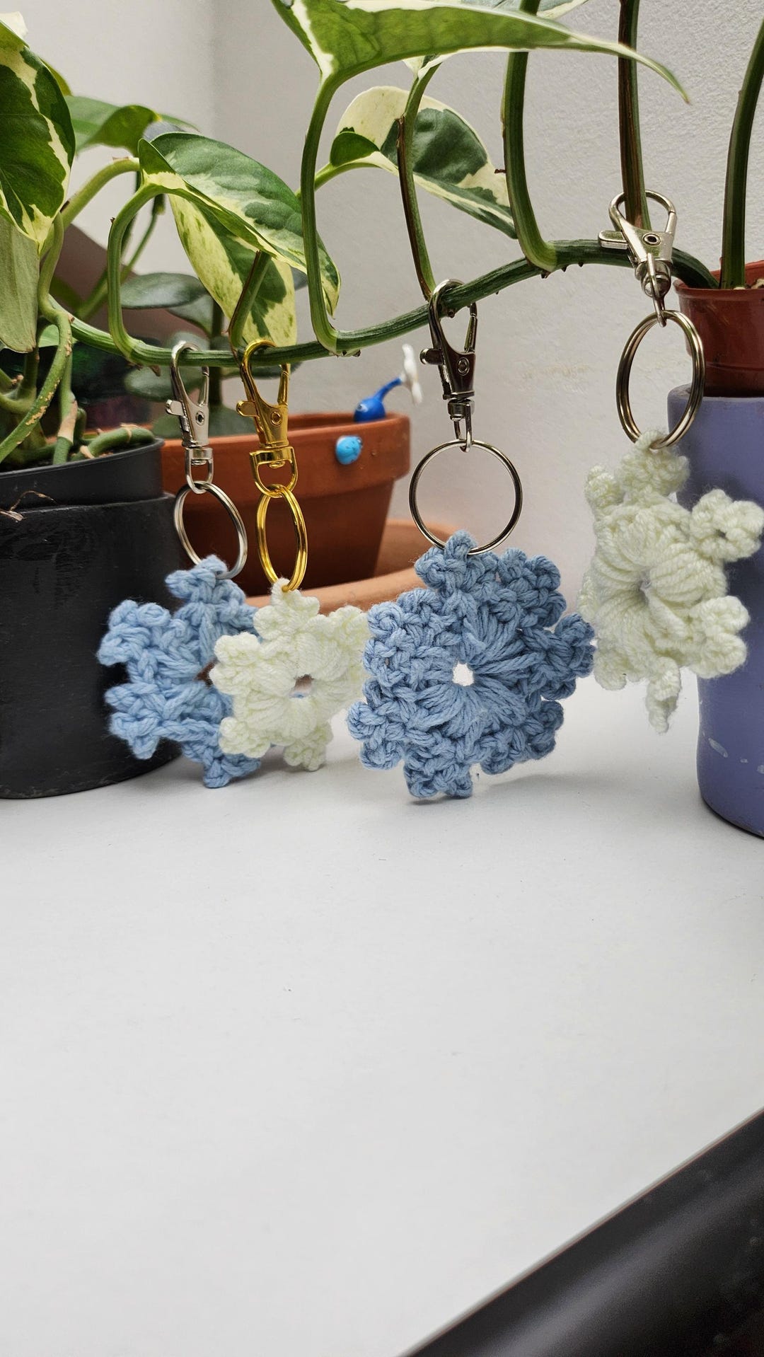 Cute Snowflake Keychains Best Friends Handmade Adorable Snowy Christmas ...