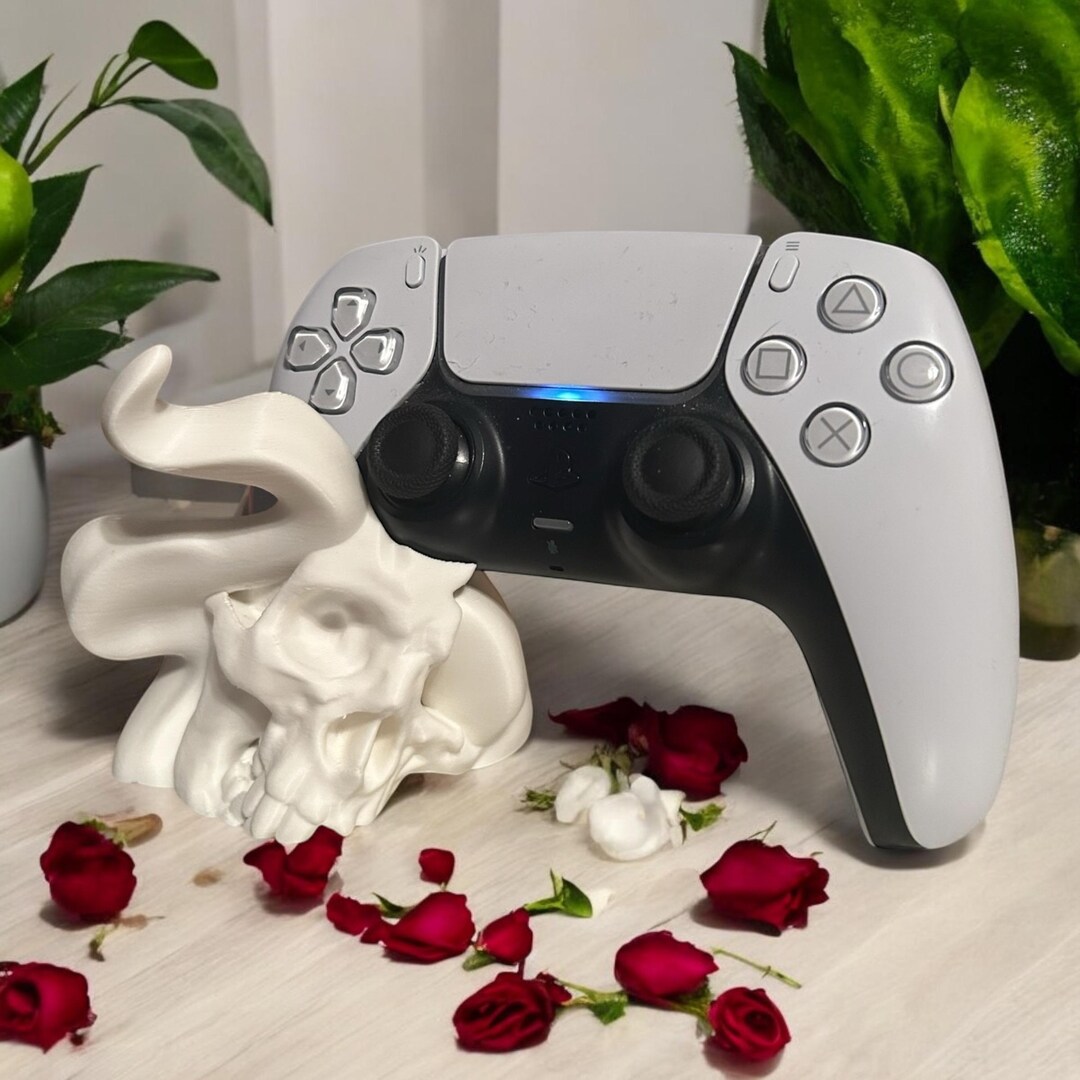 PS5 Controller Stand - Skull and Smoke Design | Stylish & Functional ...