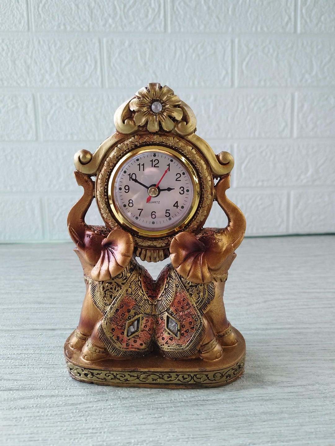 Double Elephant Clock Statue - Symbol of Strength and Unity, Clock With ...