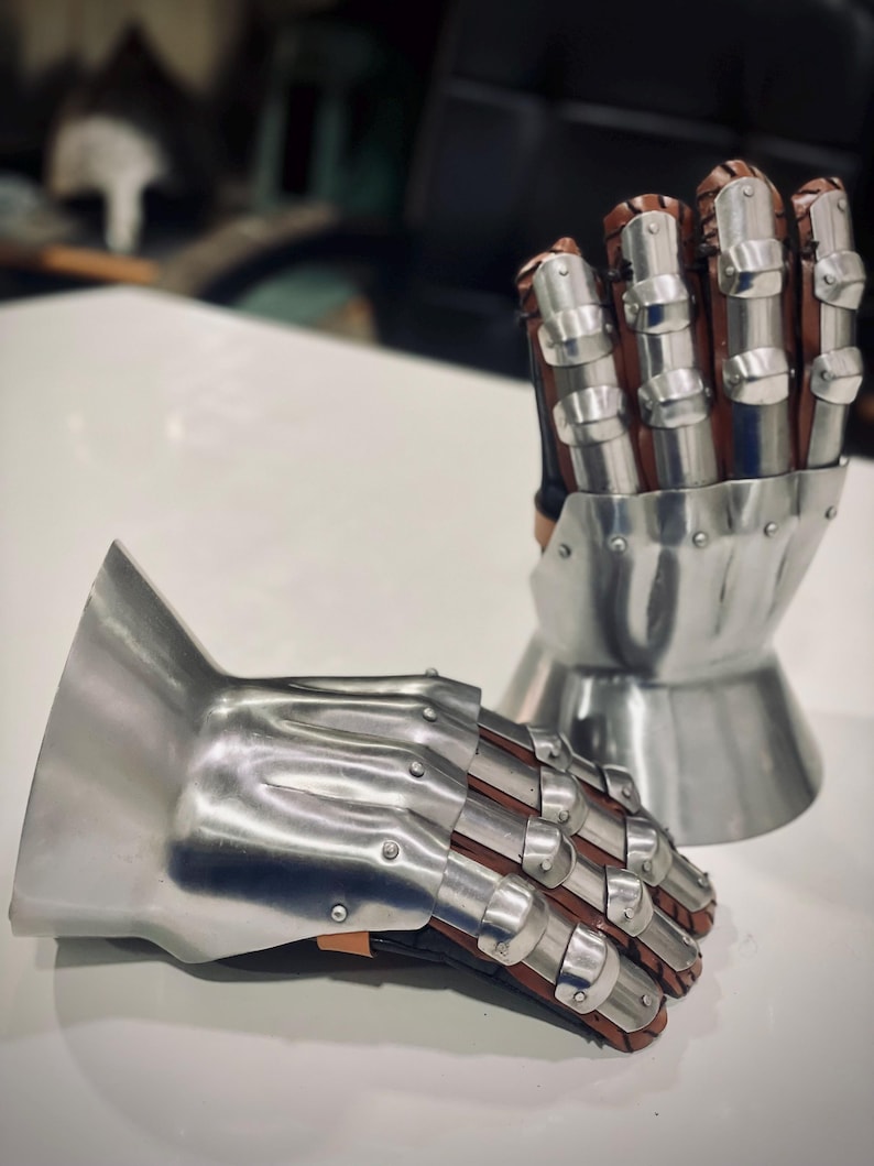 Handmade Leather & Steel Knight Gauntlets: Gothic LARP Cosplay Armor ...