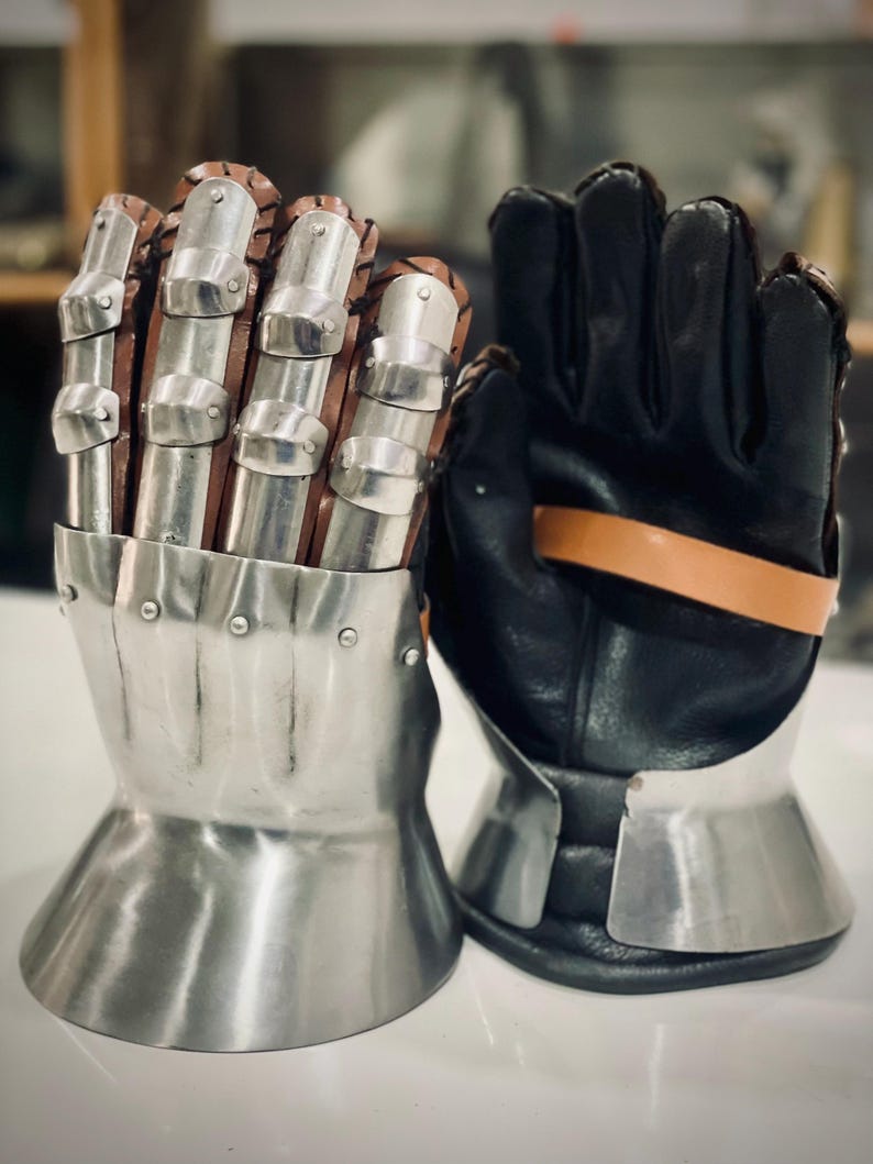 Handmade Leather & Steel Knight Gauntlets: Gothic LARP Cosplay Armor ...