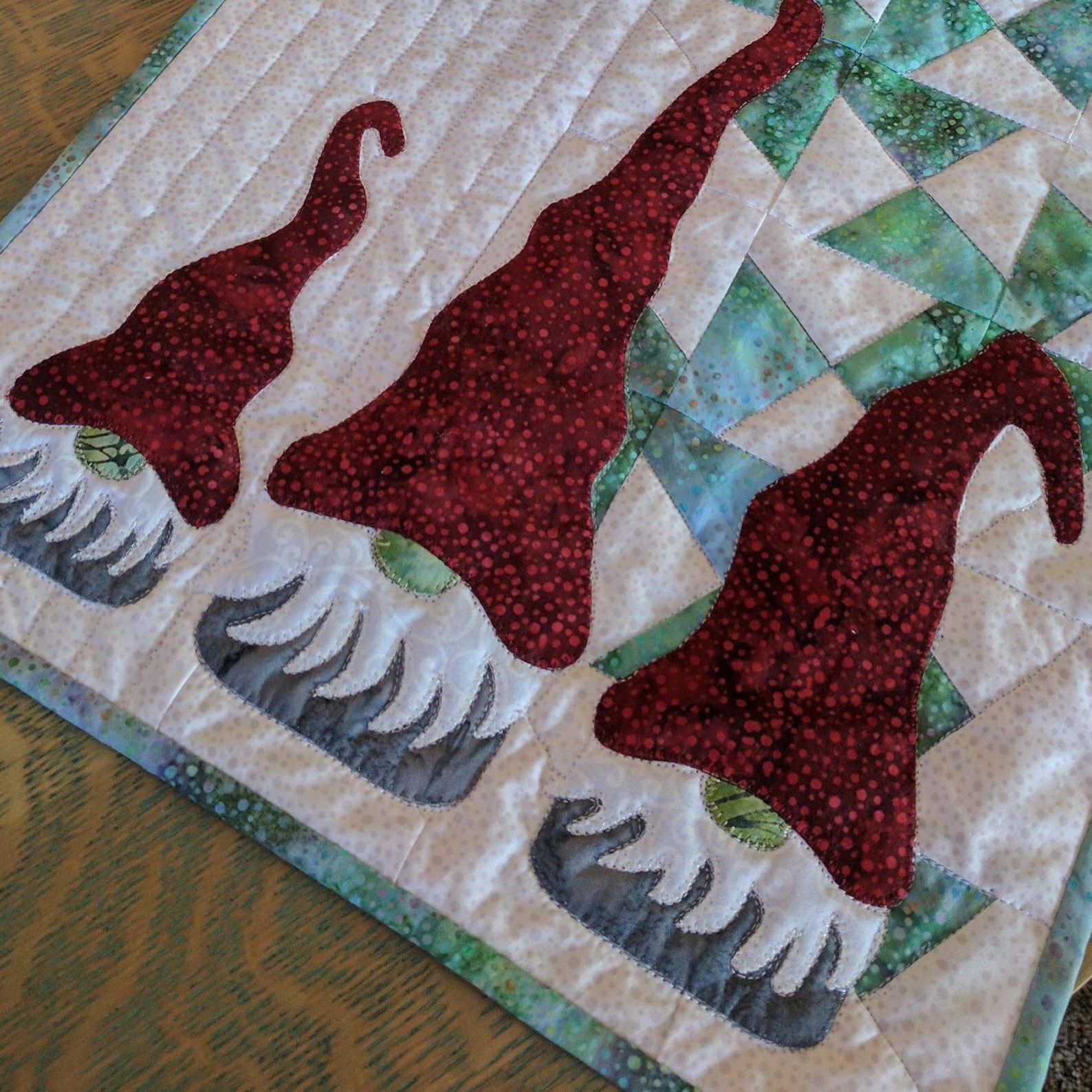 Twister Gnomes Christmas Gnome Table Runner Quilt Pattern | Etsy