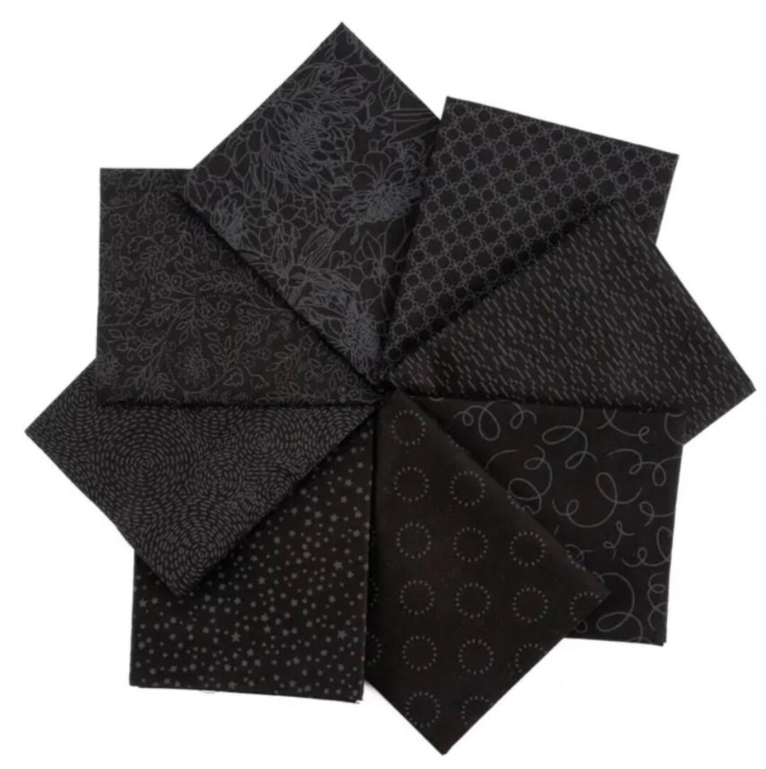 Solitaire Black Fat Quarter Bundle - 8 Fat Quarters - 18” X 22 ...