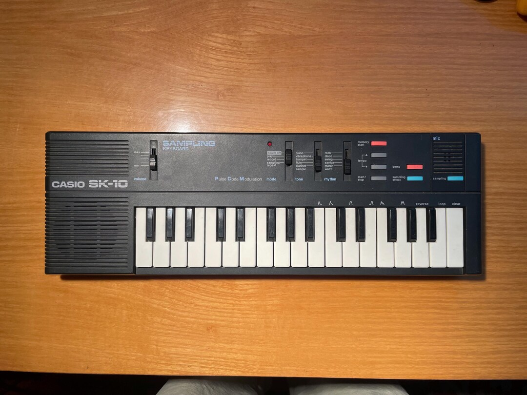 Casio SK-10 32-key Vintage Sampling Keyboard - Etsy