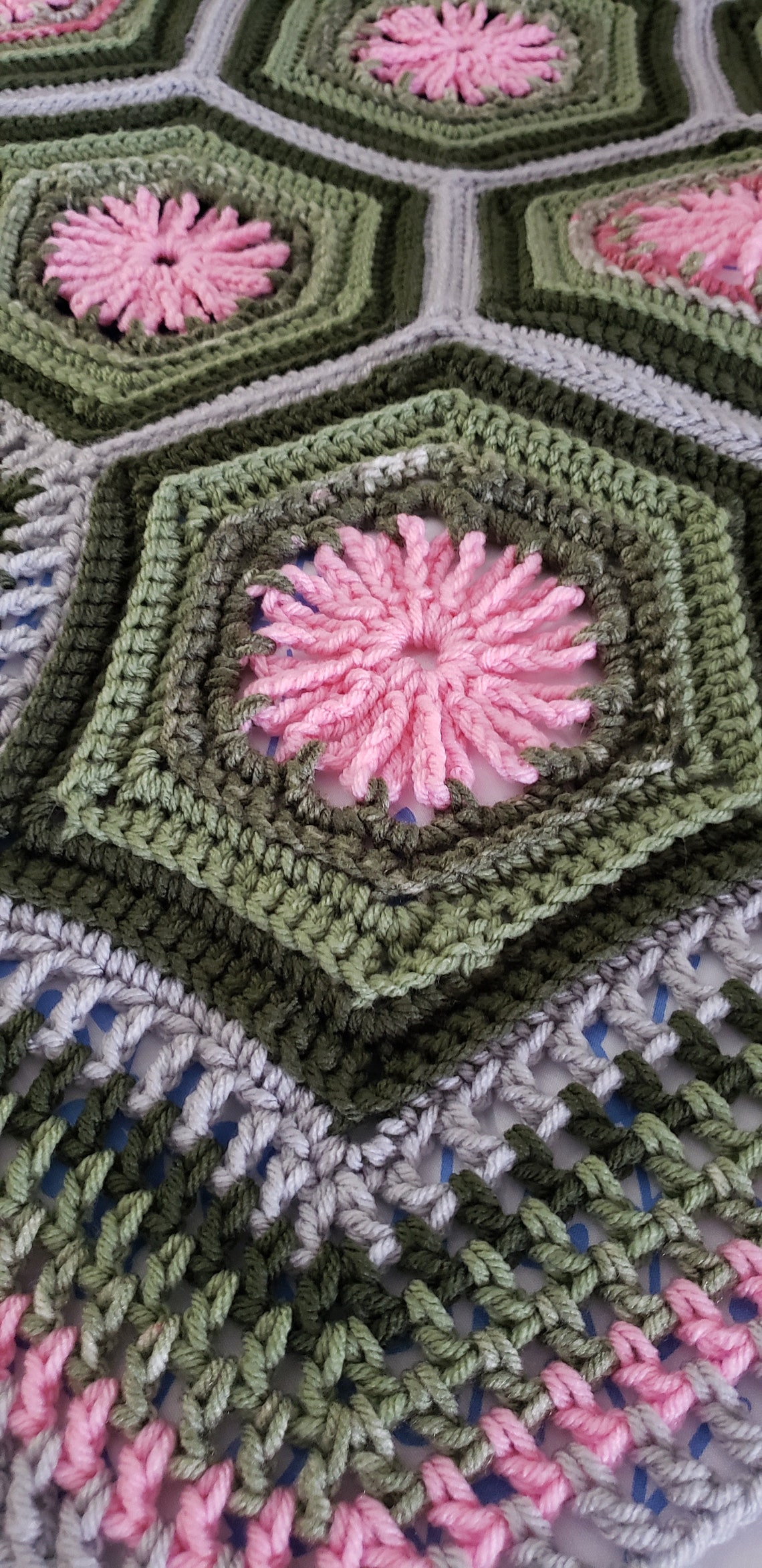 Oval Afghan in Pinks and Greens - Etsy