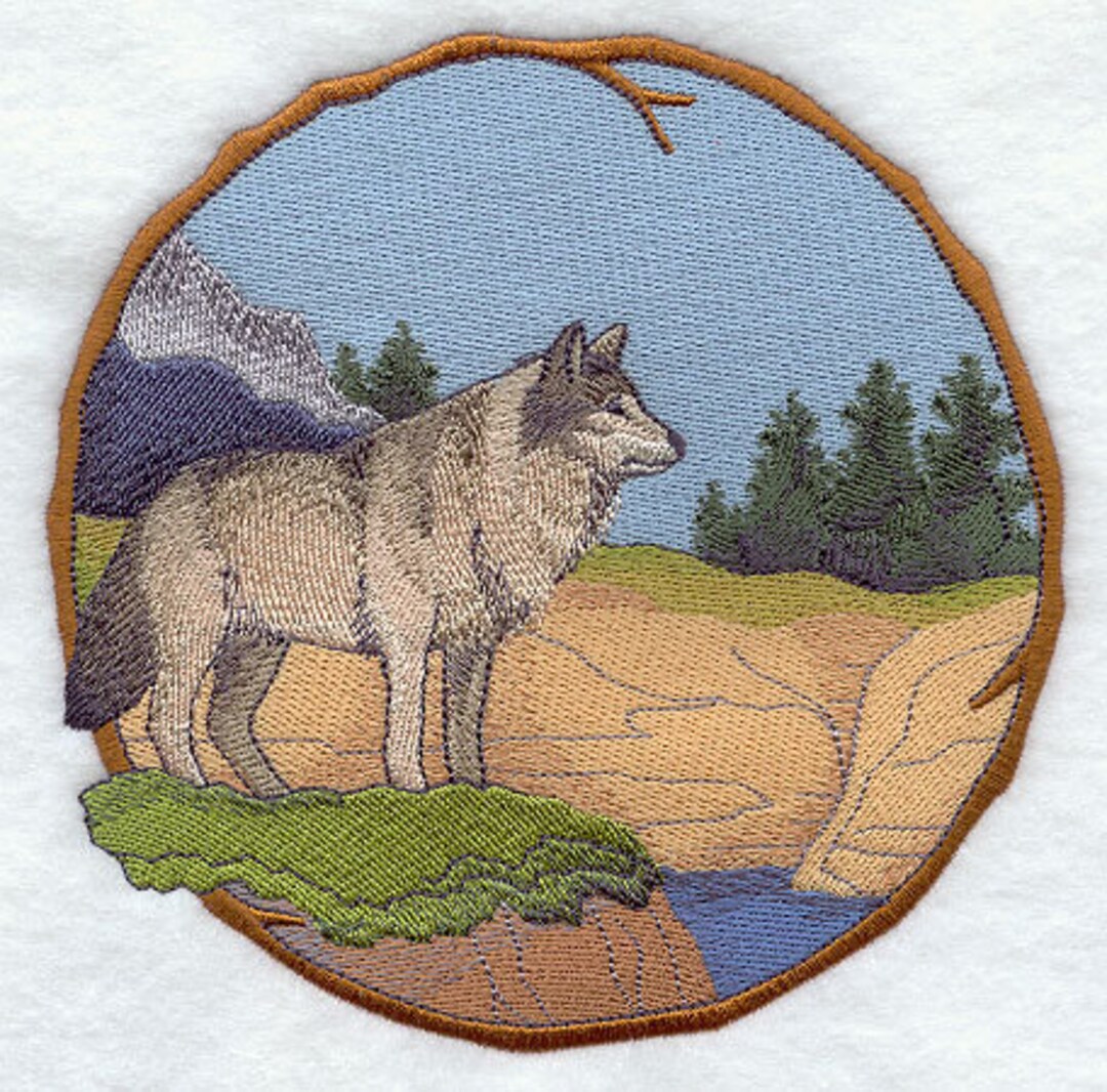 WALK in WOODS WOLF- Machine Embroidered Quilt Block (azeb) - Etsy