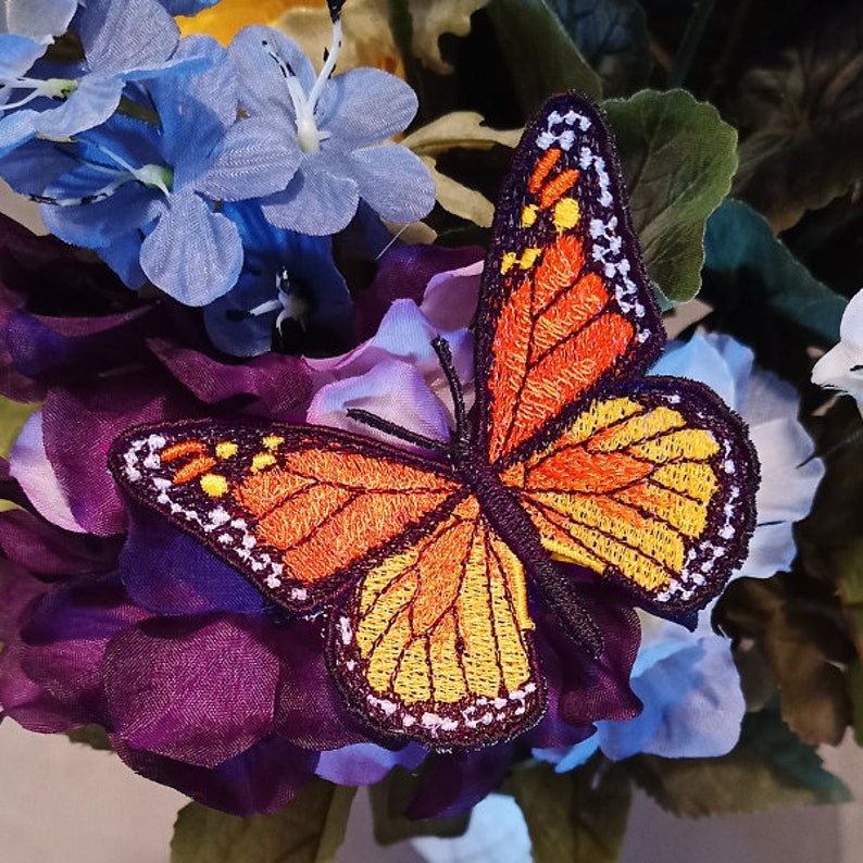 FSL BEAUTIFUL FLUTTERBY 1 (3.50 Inch) (free Standing Lace)- 5 Machine ...