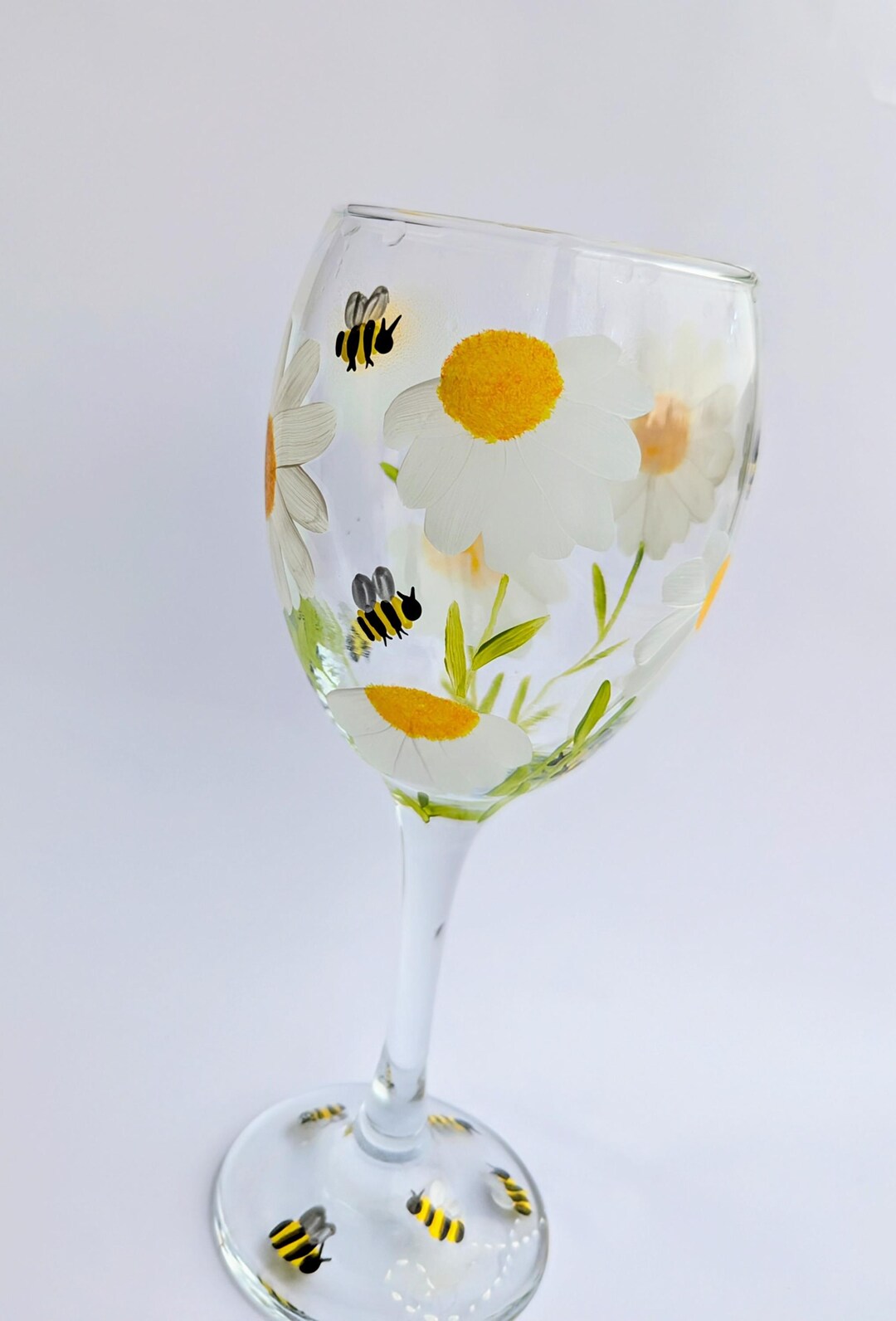 Hand Painted Wine Glass - Bumblebee and Daisy - Etsy