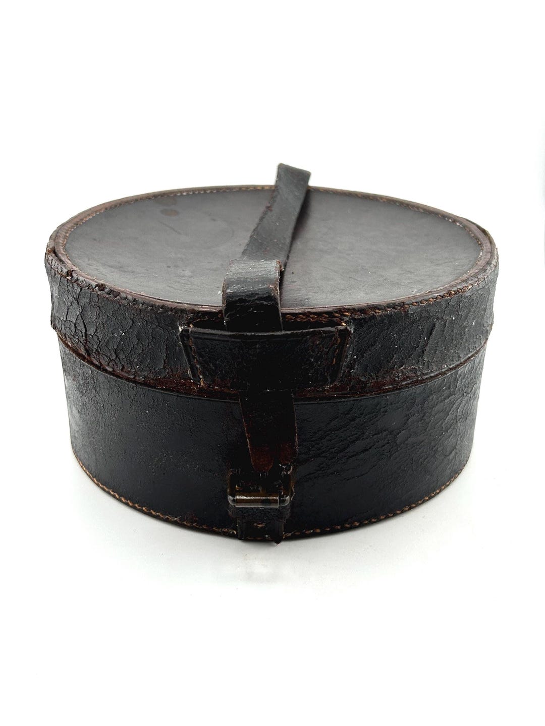 Vintage 1940 Small Round Leather Men’s Collar Box With Buckle and Strap ...