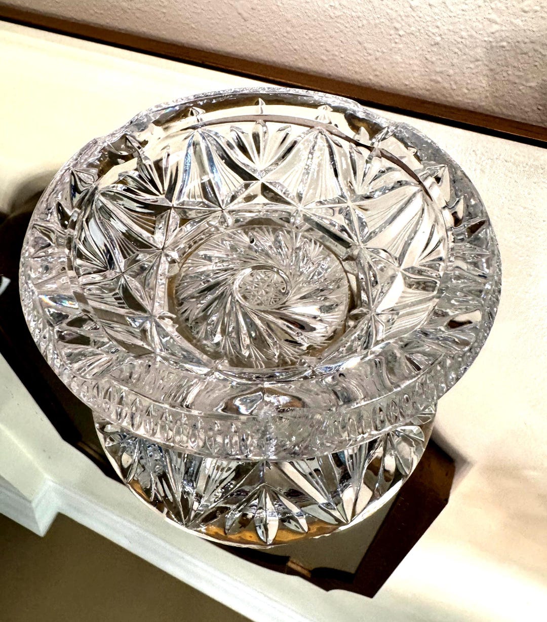 Vintage Crystal Ashtray, Made of Lead Crystal With Pinwheel Design. - Etsy