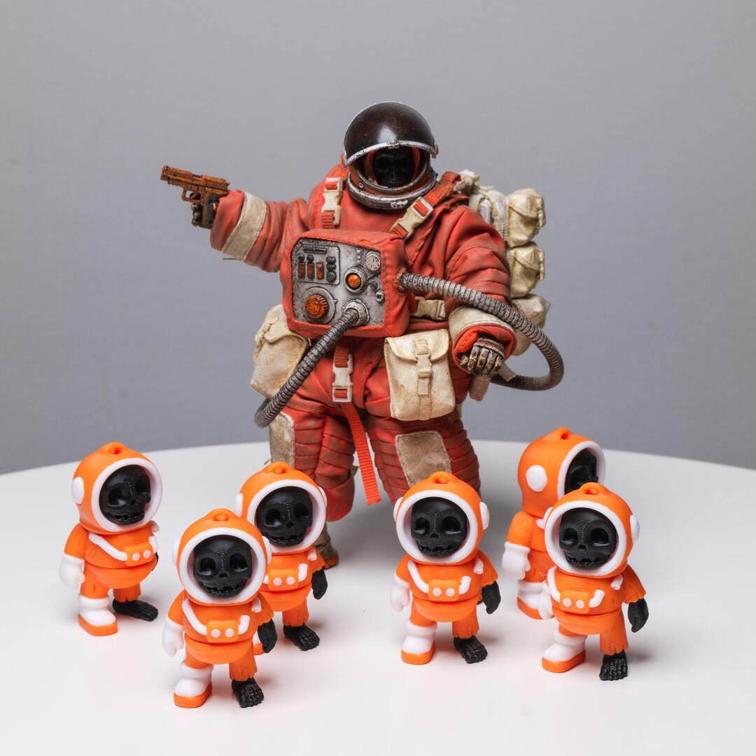 Dead Cosmonaut 3d Printed Keyring, Articulating Figurine, Fidget Toy ...