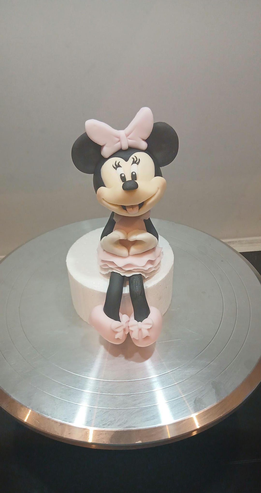 Edible Minnie Mouse Cake Topper - Etsy
