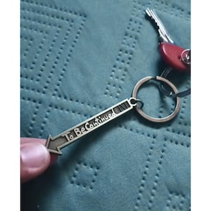 Jojos Bizarre Adventure Keychain, Adventure Arrow Shape to Be Continued ...