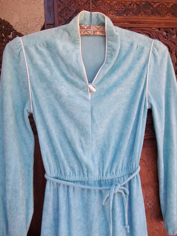 Original 1960's Teal Turquoise Blue Terry Cloth Be… - Gem
