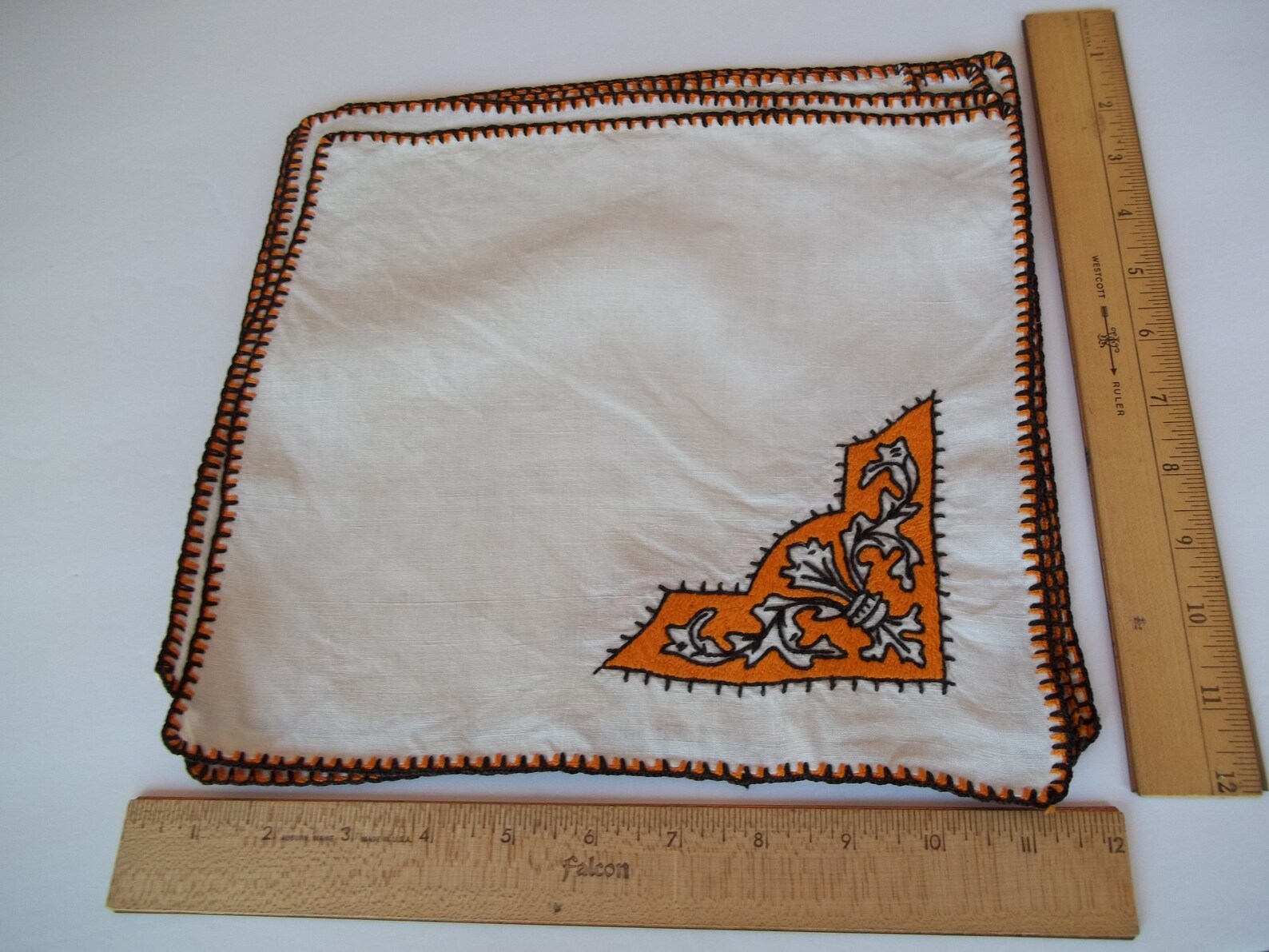 Antique Assisi Italian Embroidery Design on Linen Napkin Set - Etsy