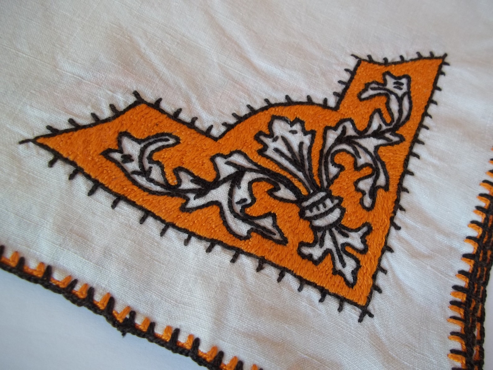 Antique Assisi Italian Embroidery Design on Linen Napkin Set - Etsy