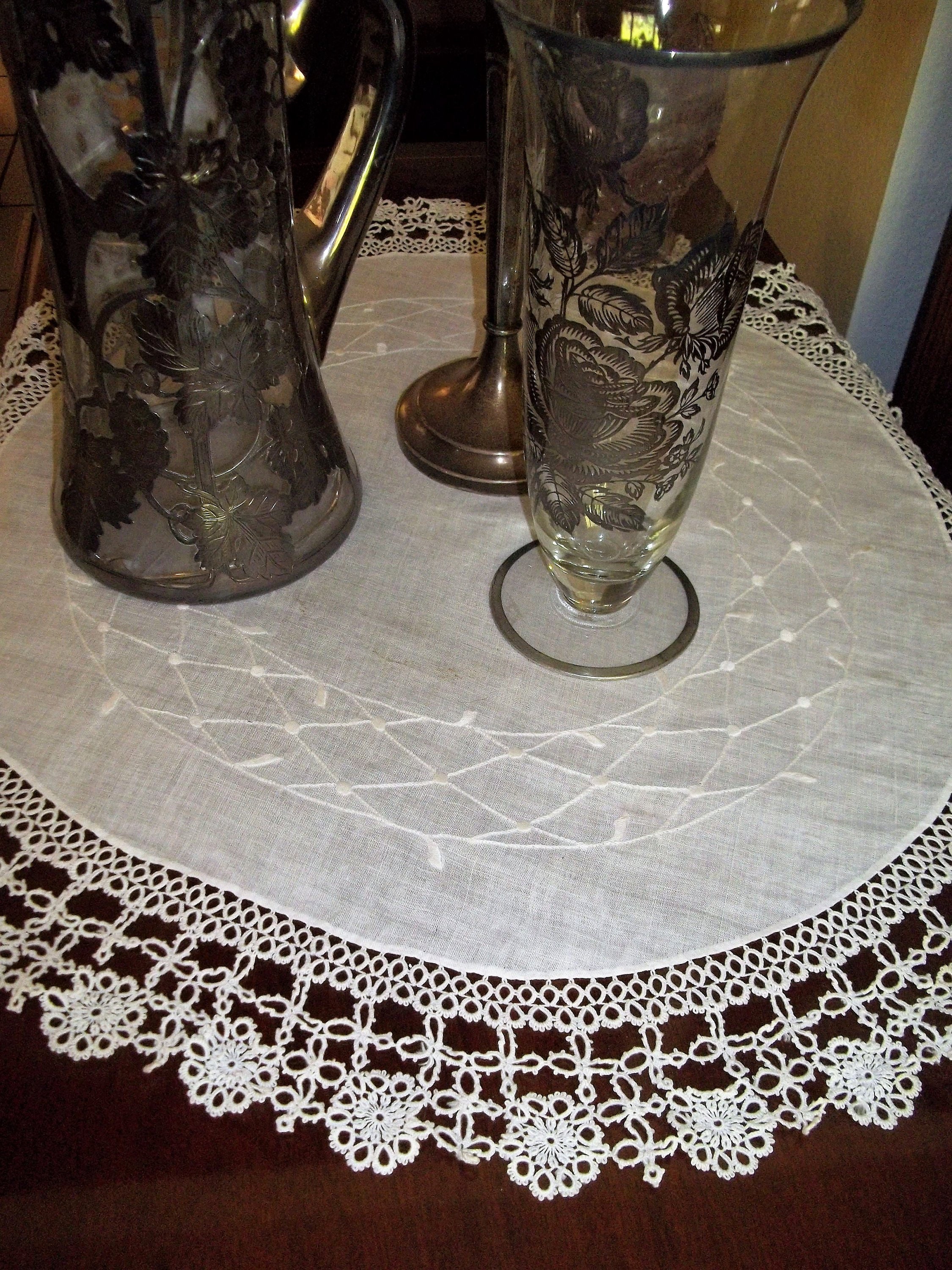 Vintage 24 Inch Tatted Large Table Topper Pre 1920's Era | Etsy