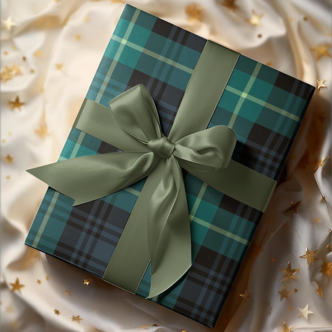 Chic Green Plaid Wrapping Paper Roll, Festive Gift Wrap, Stylish ...