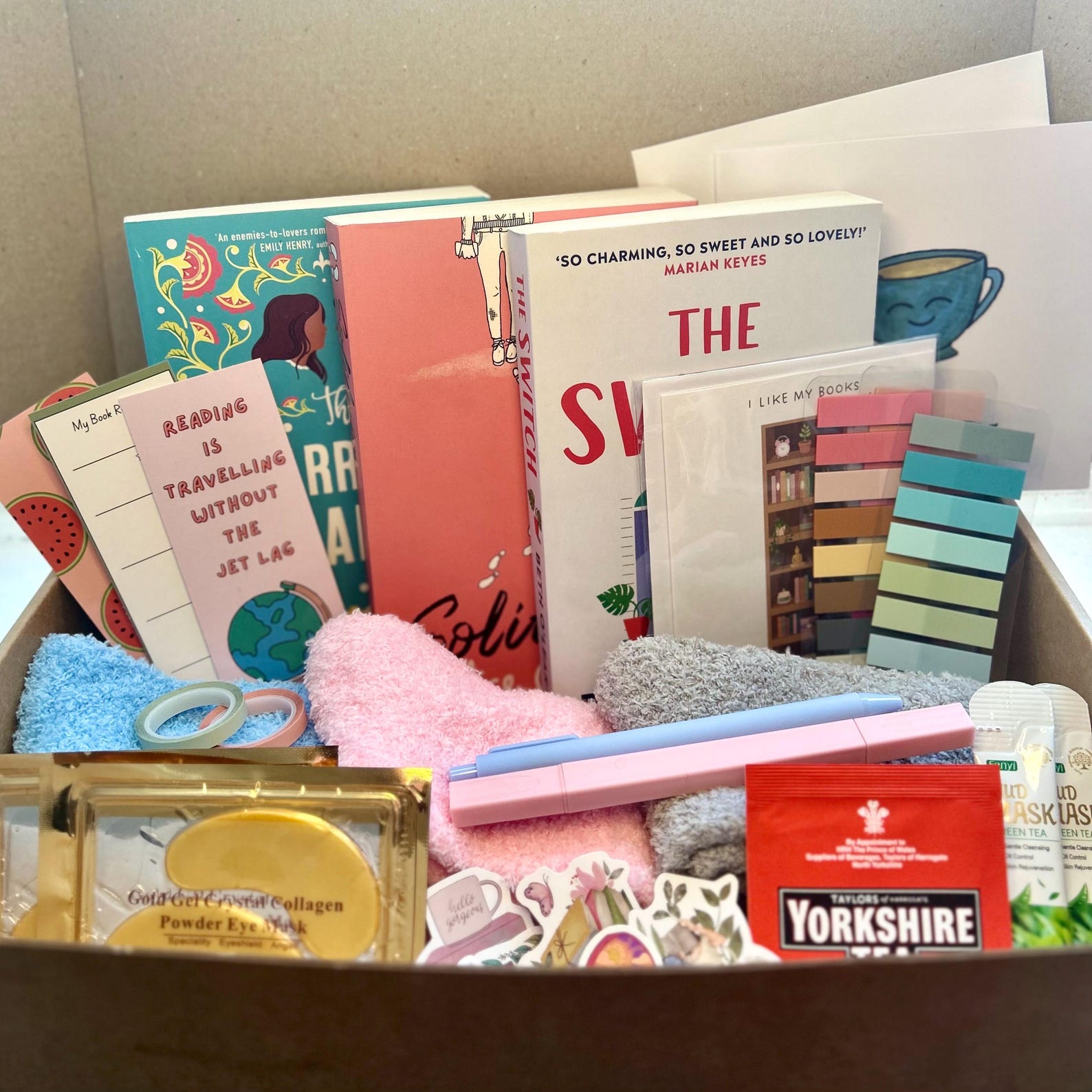 Mystery Book Box: 3 Preloved Books, Bookish Goodies & Self Care - Etsy