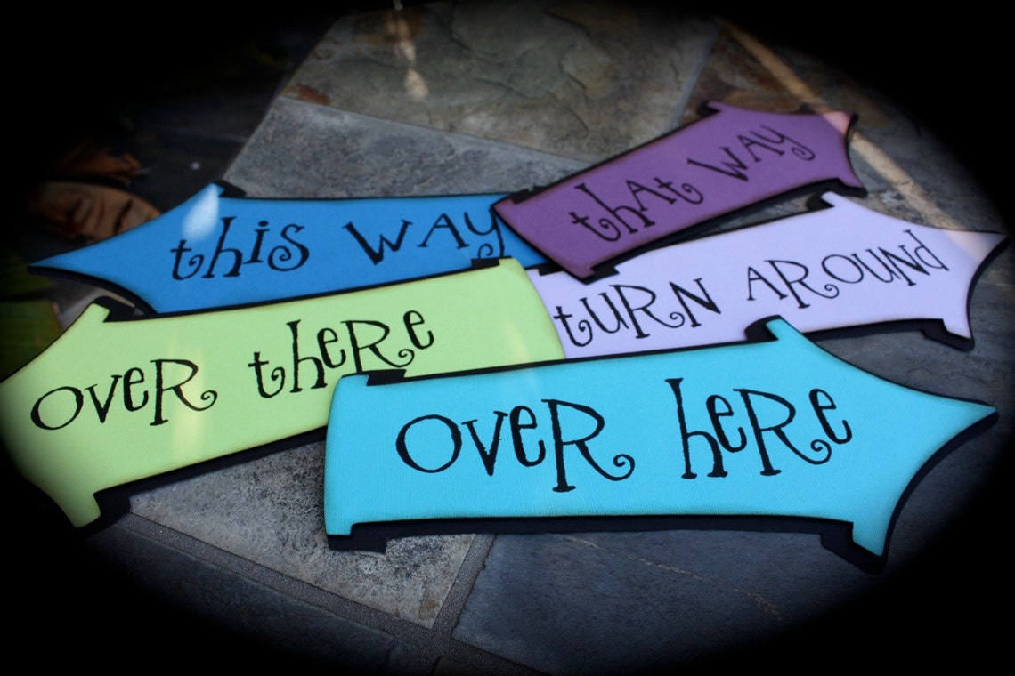 Alice in Wonderland/mad Hatter Party Signs...the Blues - Etsy UK
