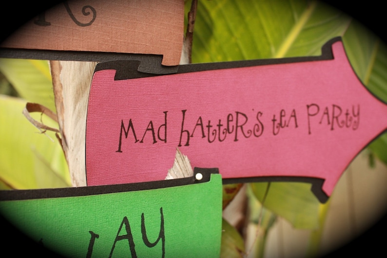 Mad Hatter's Tea Party/alice in Wonderland Signs...tim Burton's Alice ...