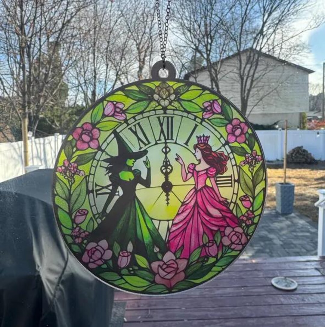 Elphaba and Glinda Besties Acrylic Suncatcher, Witches of Oz Suncatcher ...