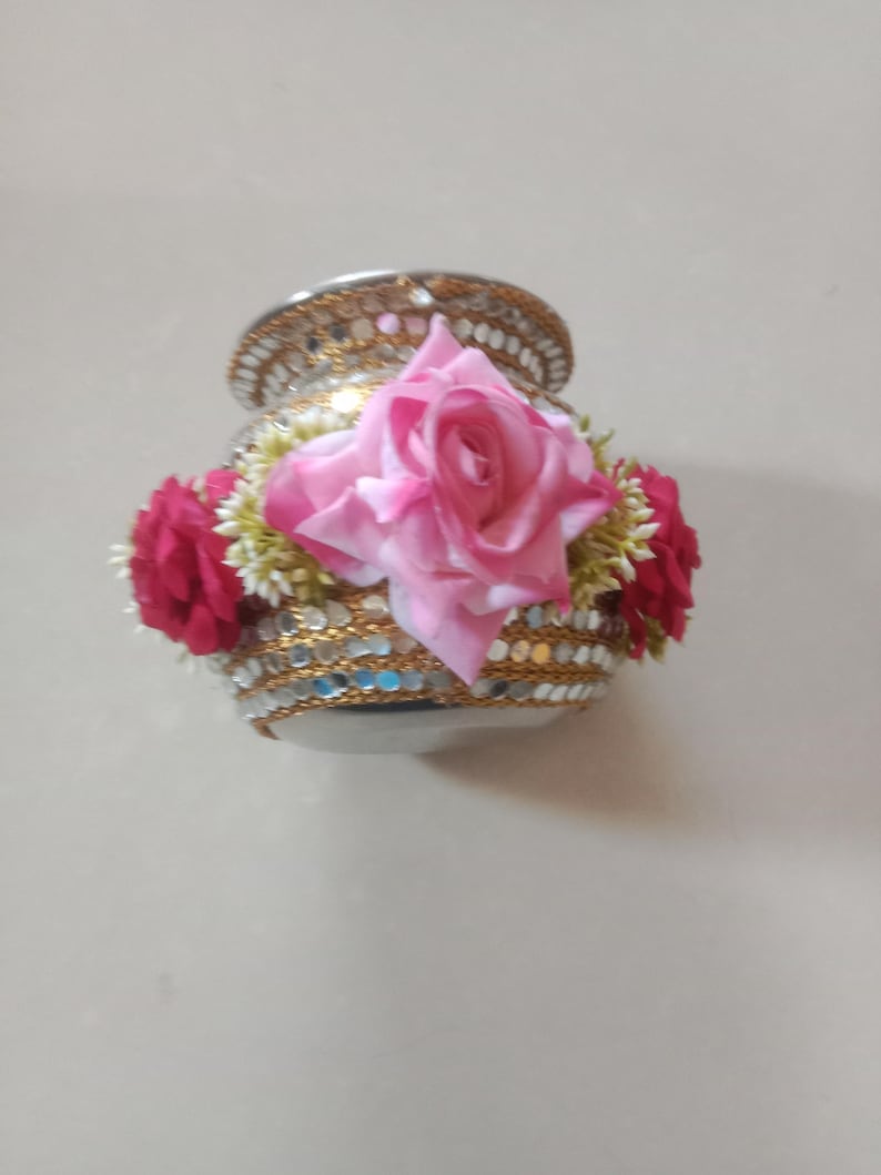 Buy Indian Traditional Nariyal Kalash | Handcrafted Mirror Work Decor ...