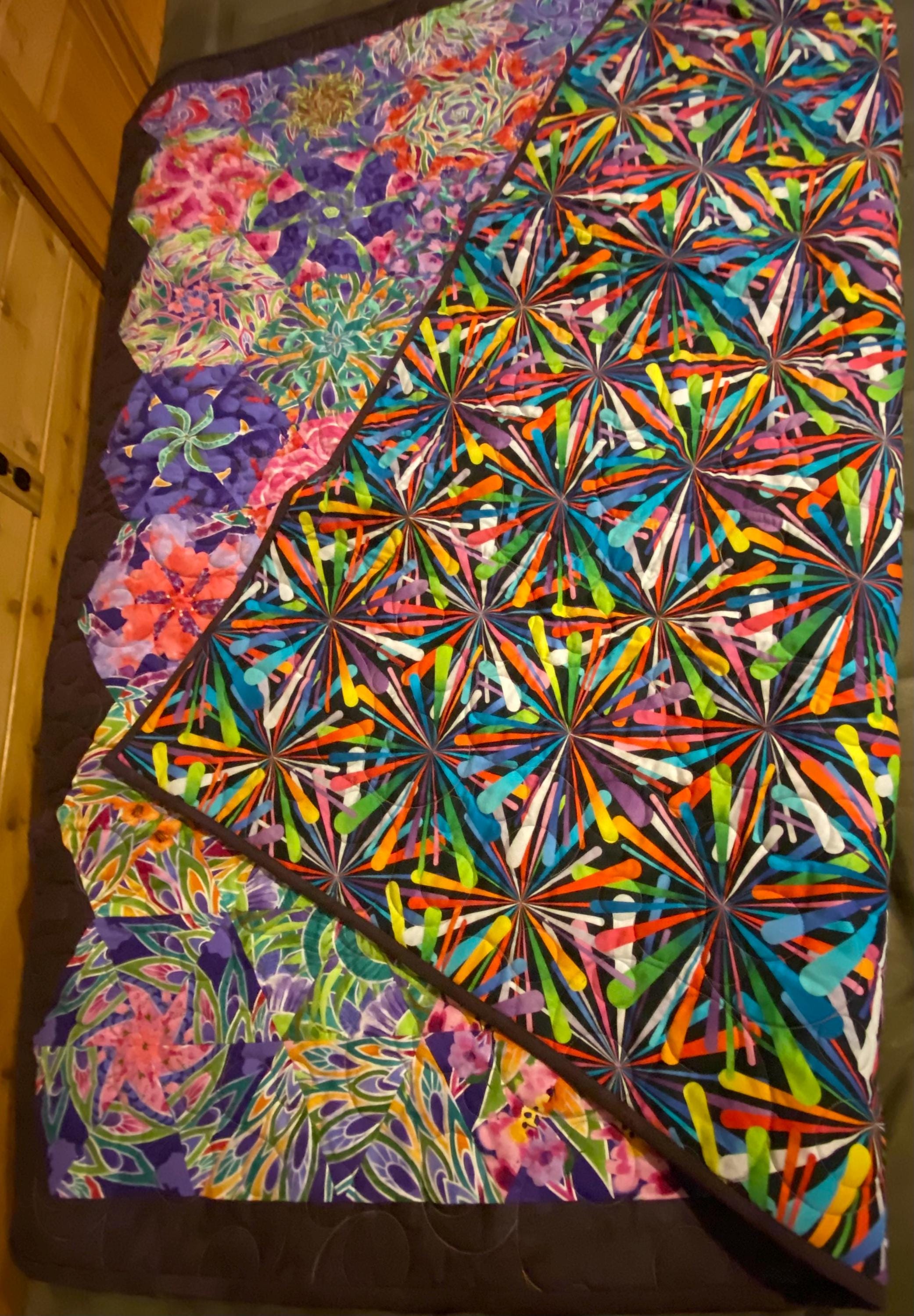 Kaleidoscope Quilt for a Warm Cover While Relaxing or a Piece of ...