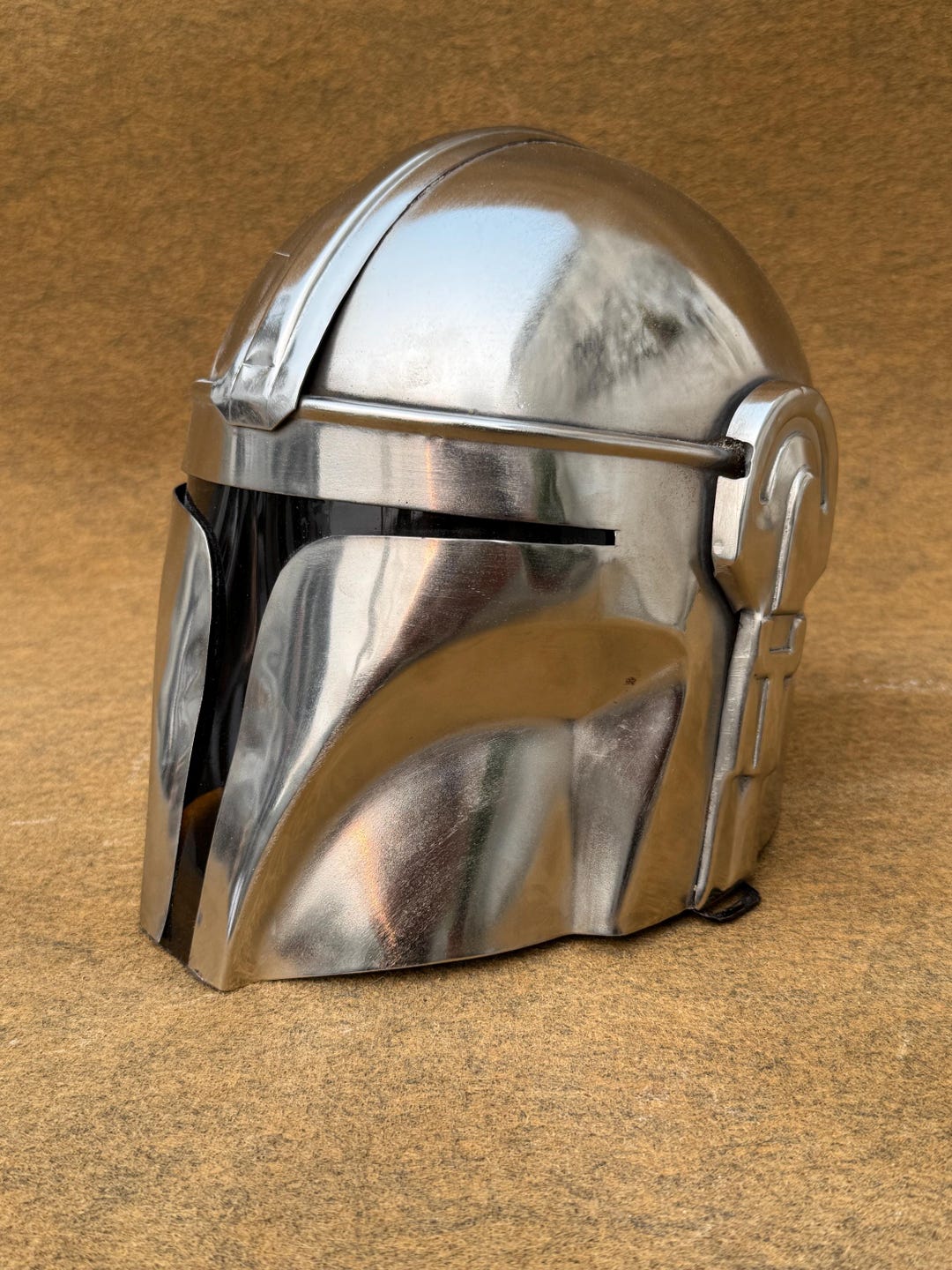 Mandalorian Beskar Steel Helmet & Armor Cosplay - High-quality Star ...