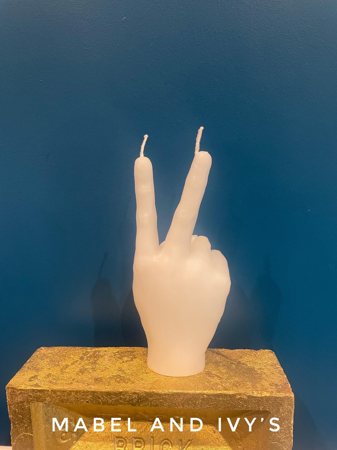 Two Finger Peace Sign Candle: Soy Wax Sculpture, Funny Home Decor (18cm ...