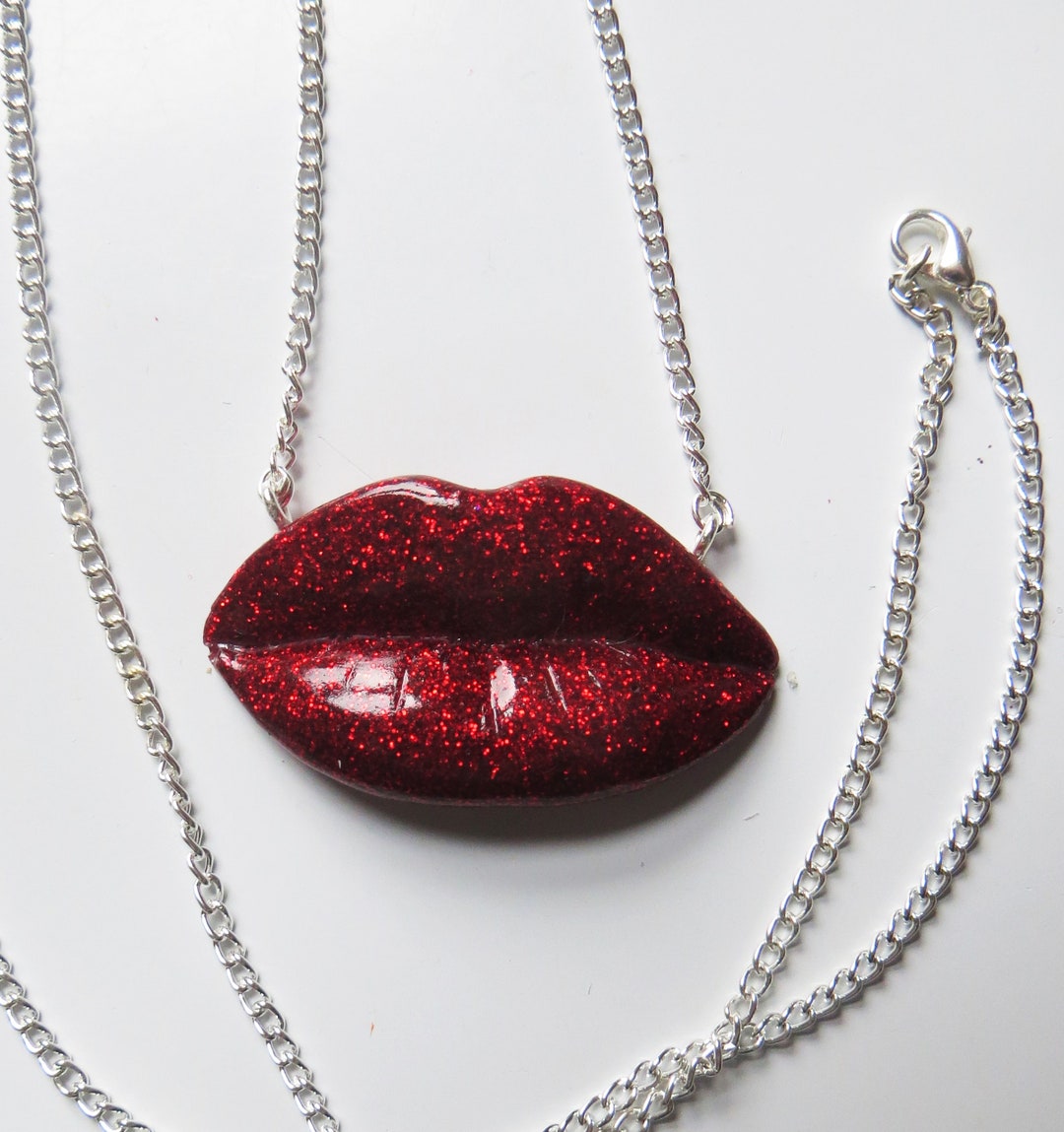 Glitter Red Lips Necklace - Etsy