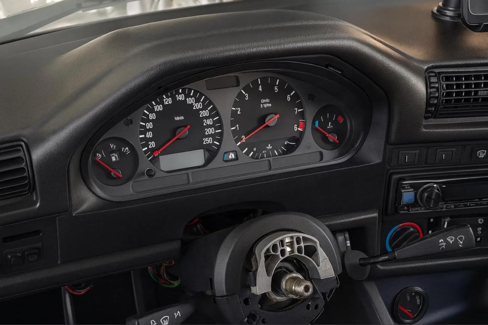 BMW E30 to E36 Cluster Upgrade Frame >abs Gf
