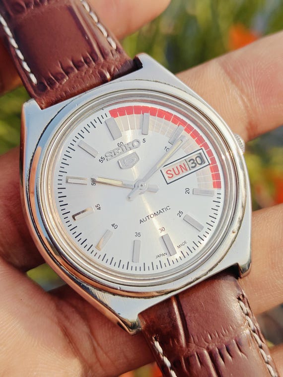 Vintage Seiko 5 Automatic Men's Retro Wrist Watch Ser… - Gem