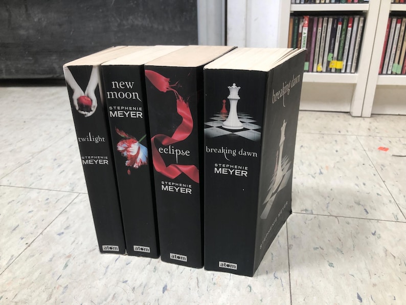 Twilight Saga Paperback Set: Stephenie Meyer, Books 1-4 - Etsy