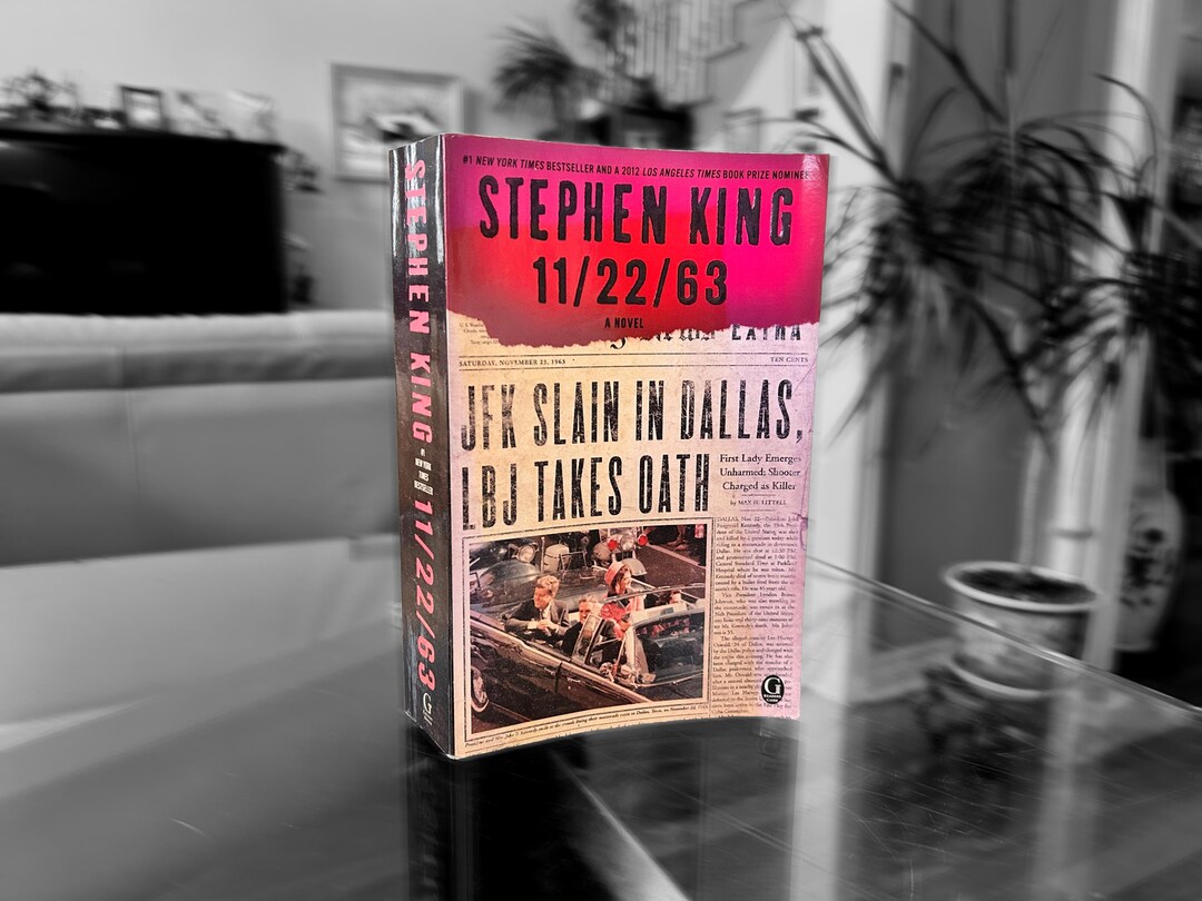 Stephen King - 11/22/63 - First Edition - Collectible Book - Paperback ...